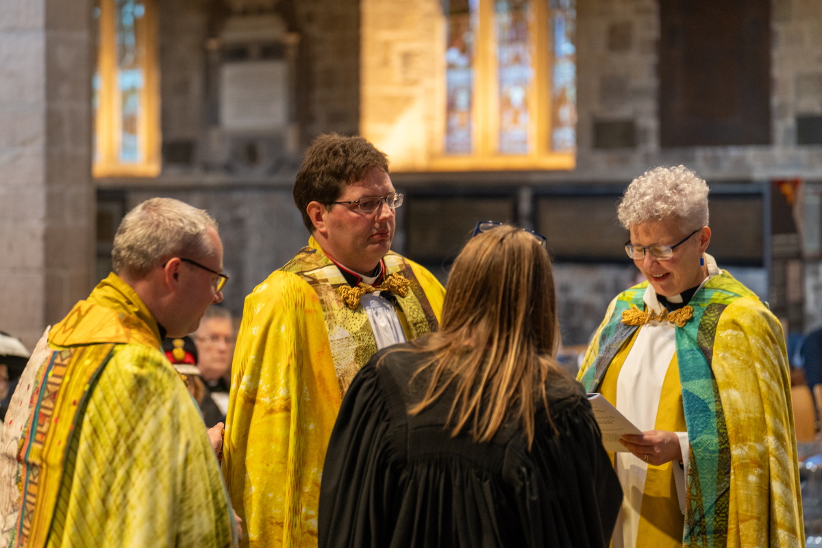 Celebrating our new Dean, The Very Reverend Lee Batson - Newcastle ...